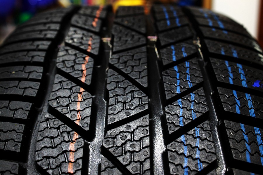 How does an overrun brake work?